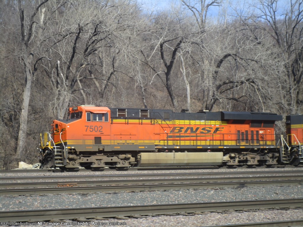 BNSF 7502